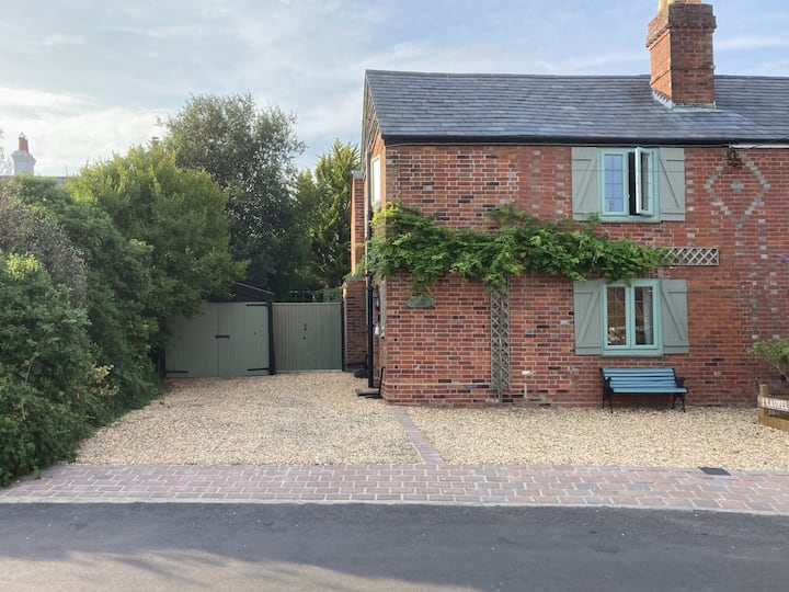 2 Bed In Sway (56971) - Brockenhurst