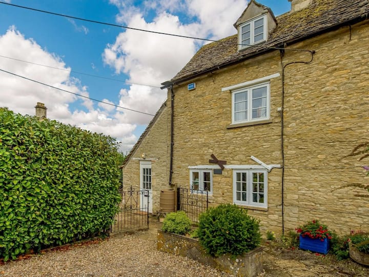 2 Bed In Lechlade (Oc-40194) - Lechlade-on-Thames
