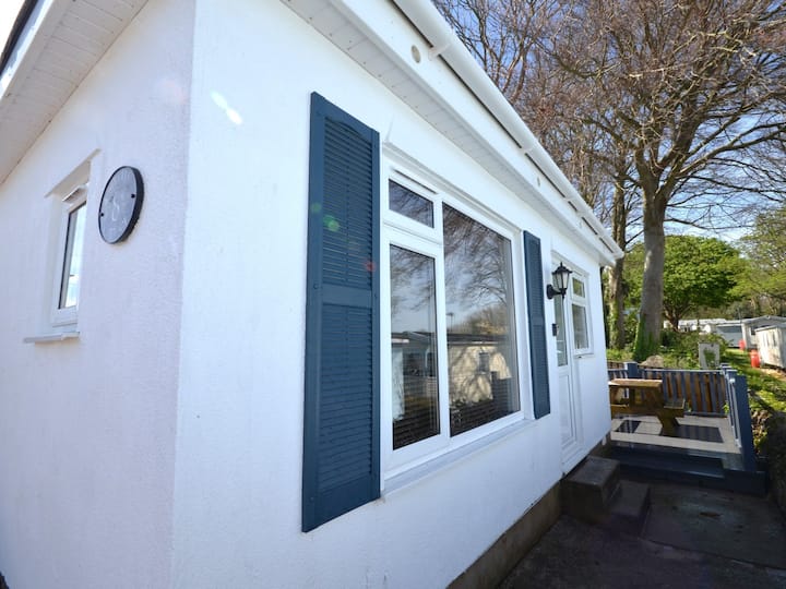 2 Bed In Brixham (Bx054) - Brixham