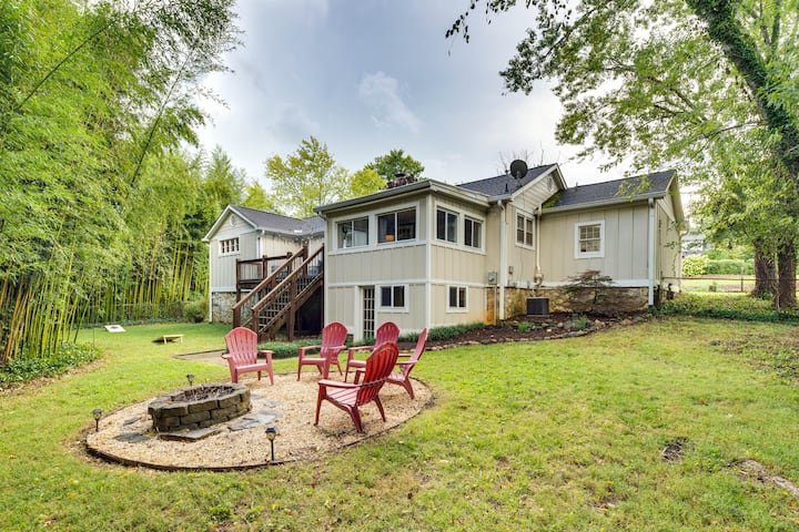 Hendersonville Haven W/ Fire Pit, Grill, Deck! - Hendersonville, NC