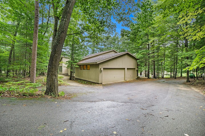 1br Single-level Condo With A Full Kitchen - Glen Arbor, MI