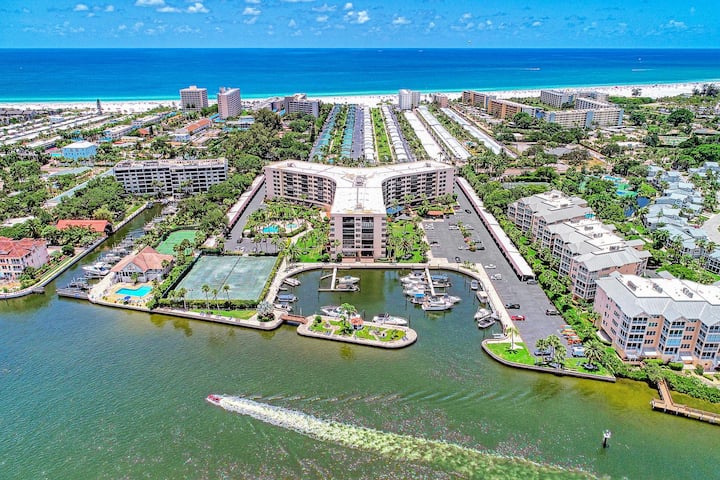 Luxury Condo With Heated Pools, Amazing Beach View - Siesta Key, FL