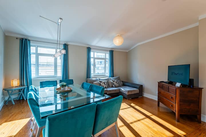 Large And Charming Apartment Downtown - Porto, Portugal