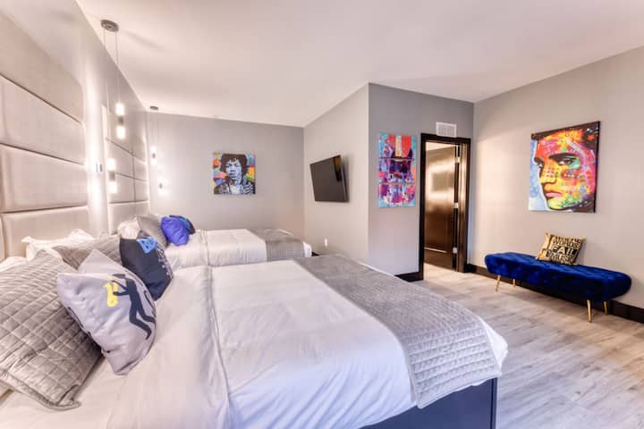 The Bella #105-string Kings Suite - Biloxi, MS