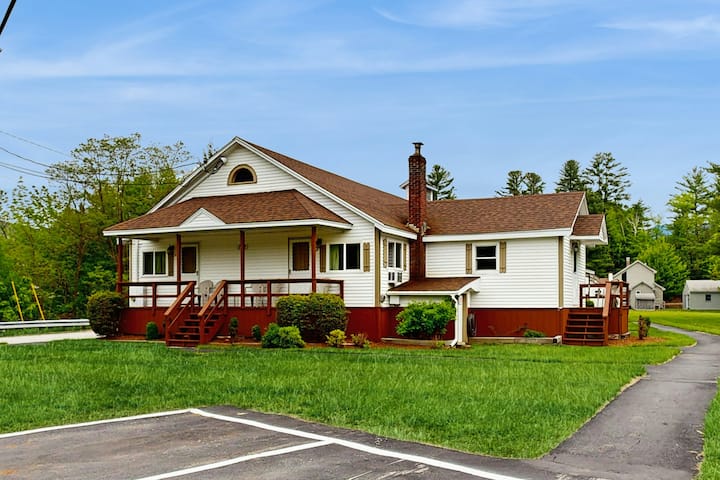 Studio Motel In Great Location, Shared Amenities - Loon Mountain, NH