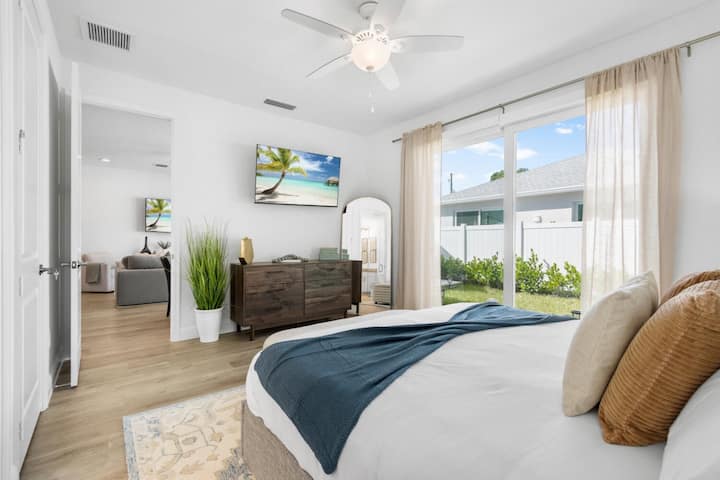 Modern Luxury 4 Bed. Home In Delray Beach! - Delray Beach, FL