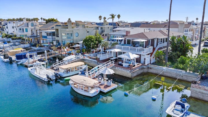 Stunning Bayfront Home W/ Epic Dock On Peninsula! - Newport Beach, CA