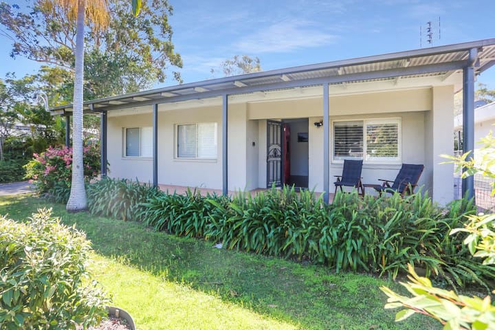 Seaside Sanctuary - Tea Gardens