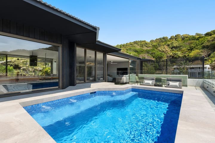 Moonrise & Starfall - Twin Wategos Luxury Retreats - Byron Bay