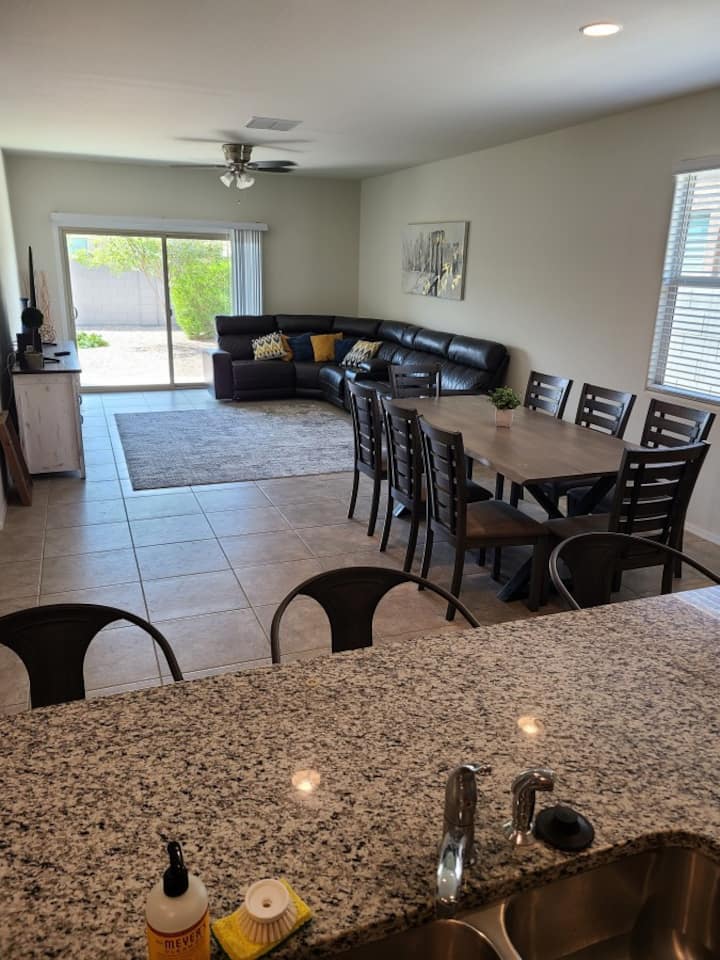 Maricopa Manor - Maricopa, AZ