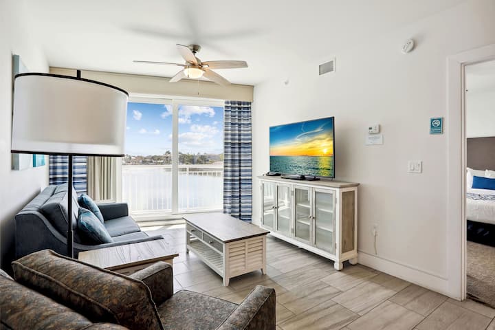 Oceana 305 East - Private Balcony/bay Views - Treasure Island, FL