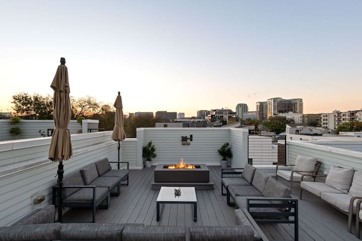 Luxury Gulchview Living - Panoramic Rooftop Vistas - Nashville, TN
