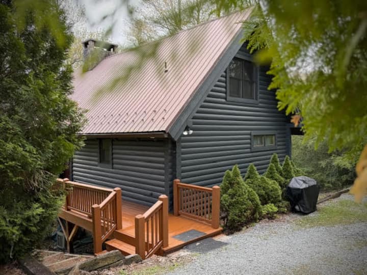 The Heartwood - Game Room, Fire Pit, Privacy - Linville, NC
