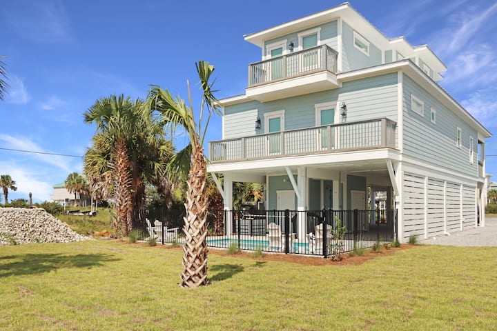 Luxury Home W/ Beach View, Pool ~Desoto 1 - Mexico Beach, FL