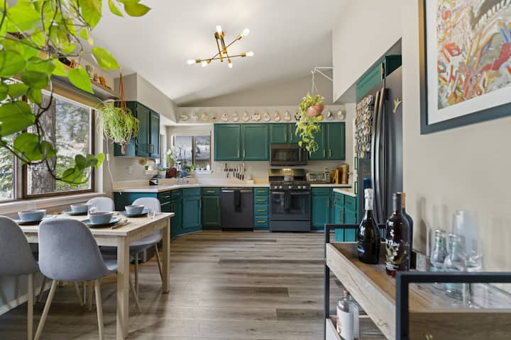 *Stylish Home W/in-home-gym*/ac*fully Fenced Yard! - Flagstaff