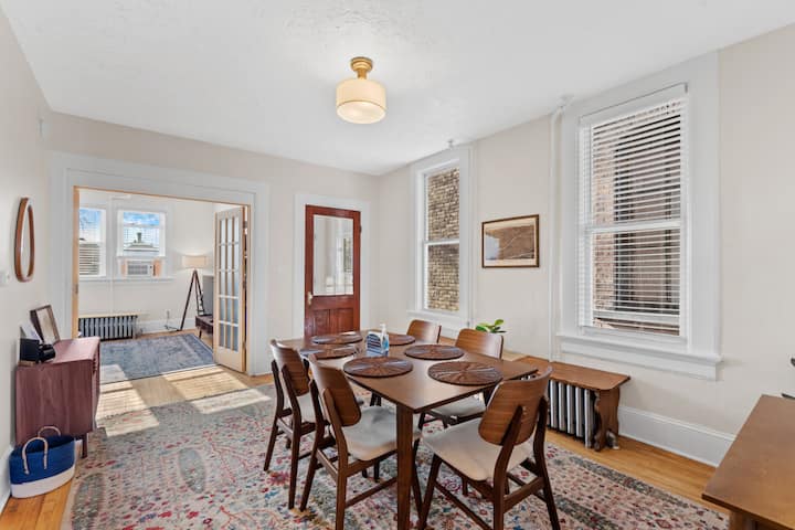 4 Br Home W/ Garage Sleeps 12!|walker's Point Mke - Milwaukee
