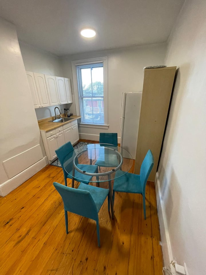 Walking Distance To Porter Sq Private Bedroom R4 - Cambridge, MA