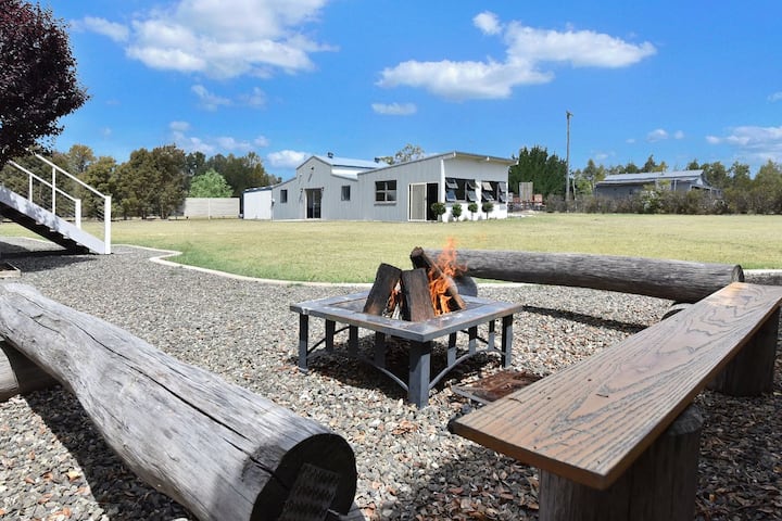 Kulang Lodge: Swim Spa & Games Room For 8 Guests - Broke