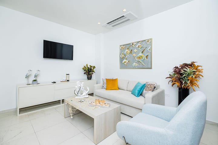 Luxurious Condo 1br/1bth Private Balcony - Aruba