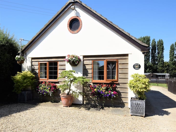 1 Bed In Erlestoke (58771) - Devizes