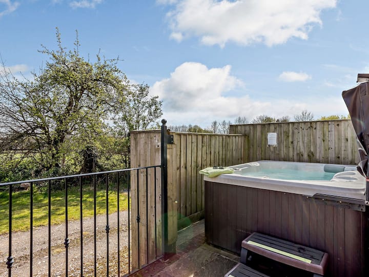 4 Bed In Trull (Kibtr) - Taunton