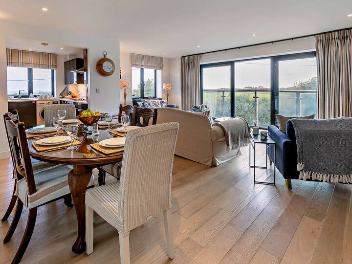 2 Bed In Lizard (48616) - Lizard