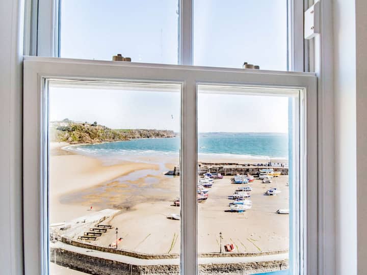 2 Bed In Tenby (Fb115) - Tenby
