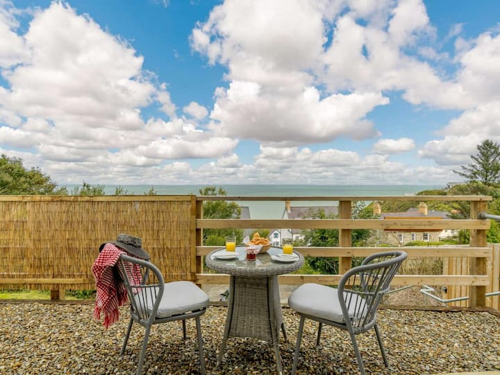 1 Bed In Cardigan (Oc-89316) - Aberporth