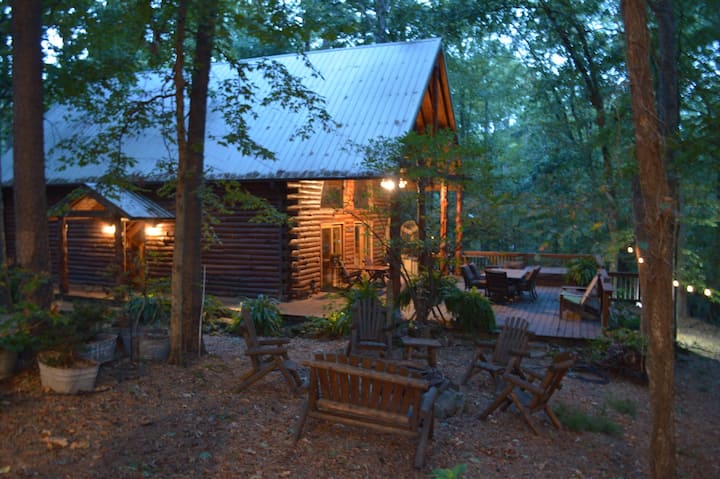 Cozy Authentic Log Cabin! Hot Tub And Fire Pit - Broken Bow, OK