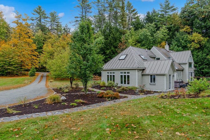 New! Luxurious Escape, Hot Tub - Quechee Meadows - Quechee State Park, Hartford