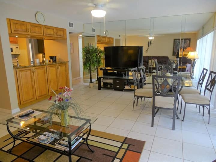 Beach Access And Bay Views! - Midnight Cove Ii 137 - Siesta Key, FL