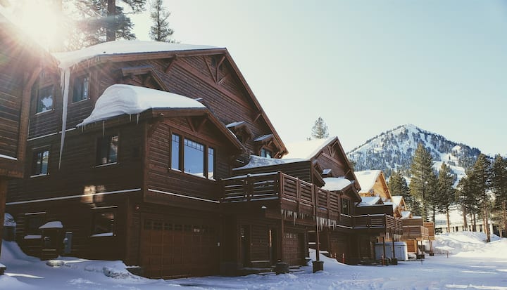 Exquisite Slopeside At Canyon- Private Spas/garage - Mammoth Lakes, CA