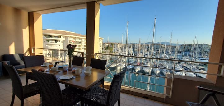 Résidence Cap Hermès, Incroyable Vue Sur Le Port, - Plage de Saint-Aygulf