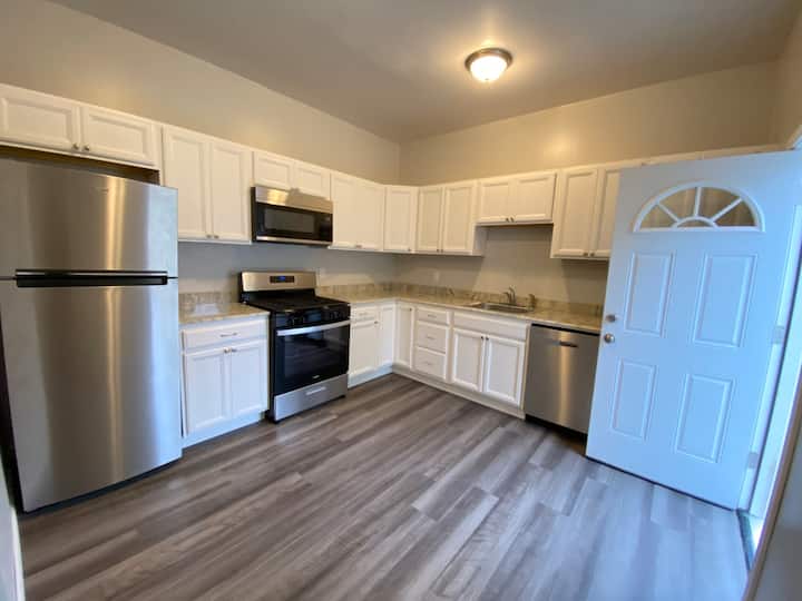 Double Play Apt 2 - All Star Baseball Rentals - Oneonta, NY