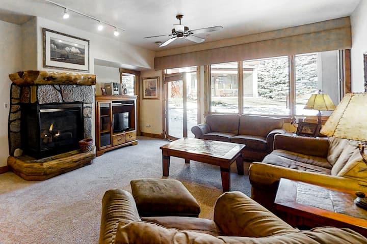 Beautiful 4br 1st-floor | Patio | Pool - Steamboat Springs, CO
