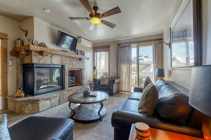 Walk-to-lift 2br Eagleridge 1st-floor | Balcony - Steamboat Springs, CO