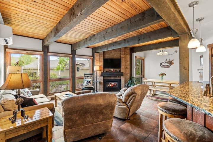 Lodge C107: 2br At Lodge 1st-floor | Balcony - Steamboat Springs