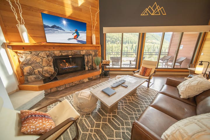 Unit With Wood Burning Fireplace And Free Shuttle - Keystone, CO