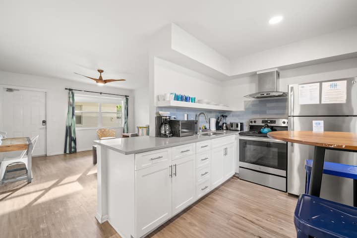 Deluxe King Condo | Updated Suite By The Beach! - 清水市