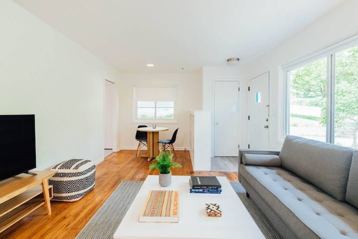 The Graduate - Mid-term Rental - Ann Arbor, MI