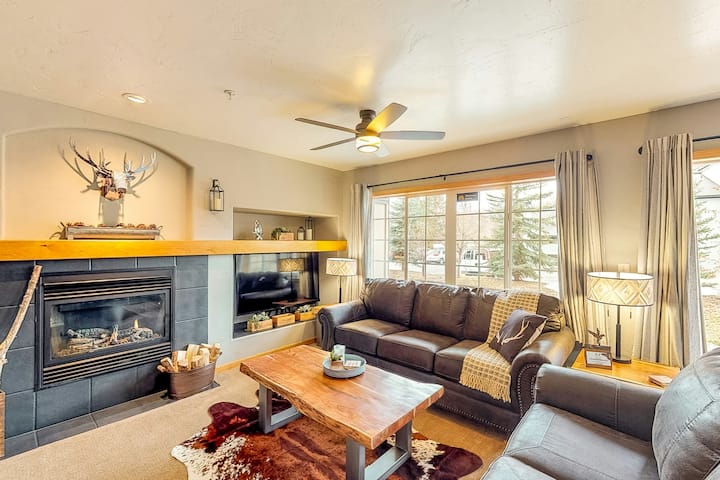 2br Mountain Condo With Full Kitchen, Fireplace - Steamboat Springs, CO