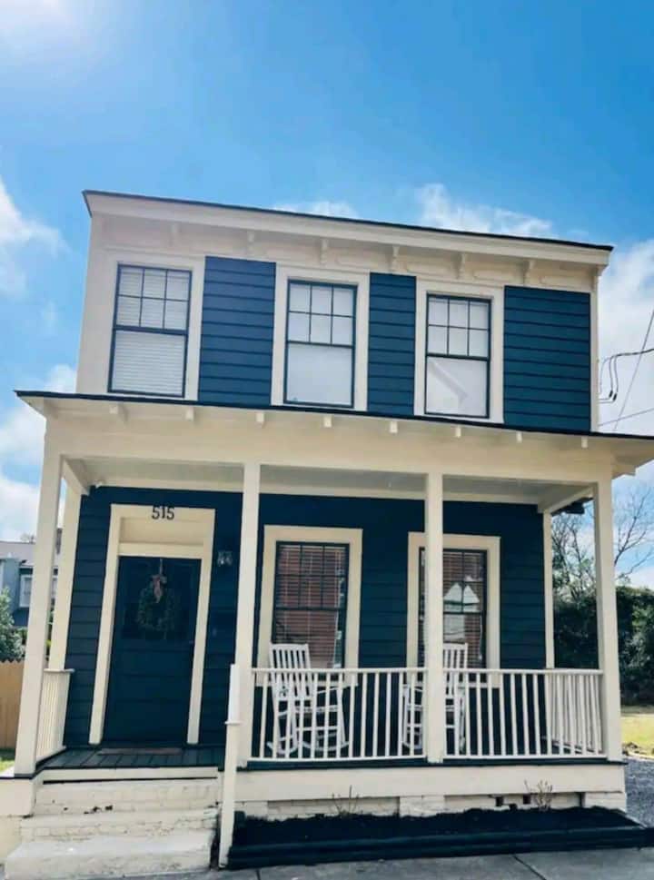 Home In South Historic District With Hot Tub - Savannah, GA