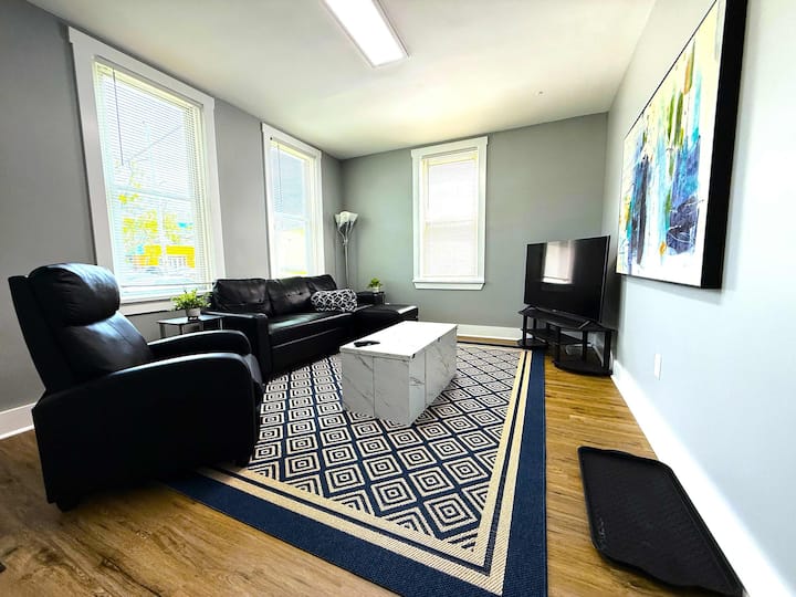 Cozy Unit, King Bed & Laundry - Wilmington, DE