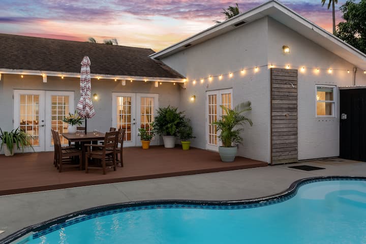 Heated Pool Days & Palm Nights – Modern West Palm - West Palm Beach, FL