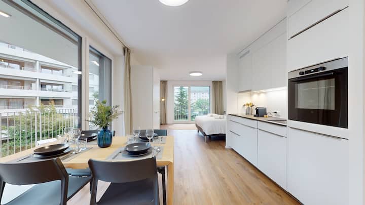 Studio Contemporain Et Lumineux Avec Balcon #B6 - Sion