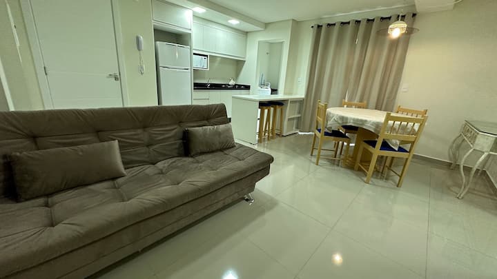 Apartamento Com Dois Quartos No Centro Com Churras - Foz do Iguaçu