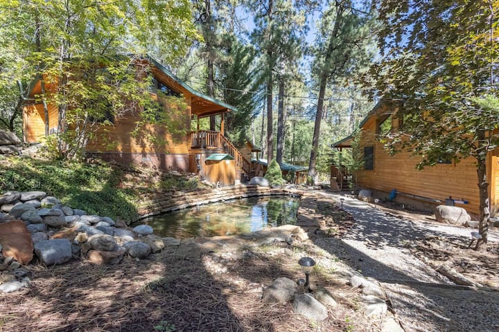 Creek-side Love Nest | King Bed + Fireplace - Ruidoso, NM