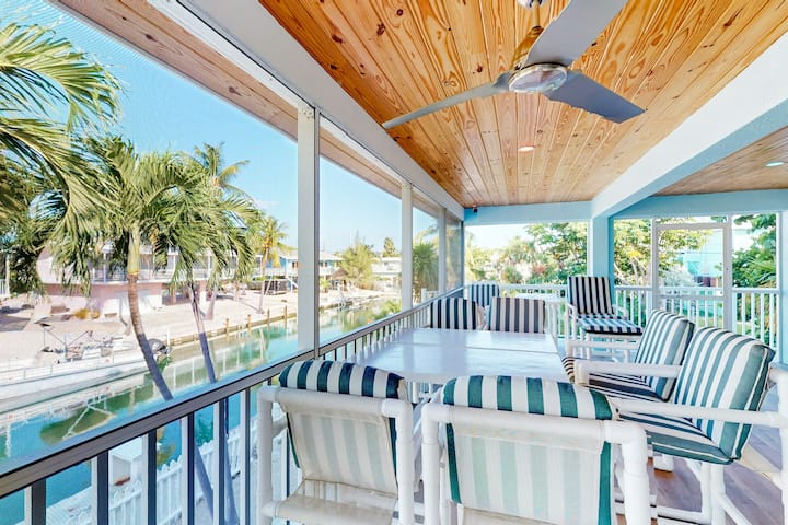 2br Oasis With Water Views, Patio, & Jetted Tub - Islamorada, FL