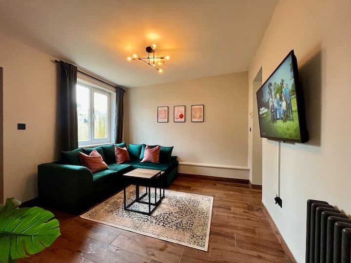 2-person Stylish Apartment - カーディフ