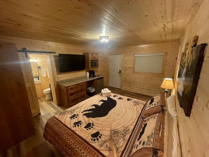 New! Remodeled Motel In Hiawassee! - Hiawassee, GA